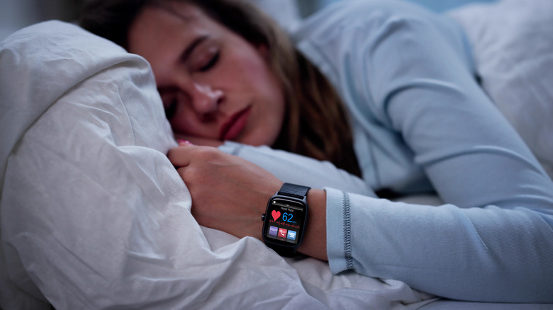 Smart rings vs. smartwatches: Which is better for sleep tracking?