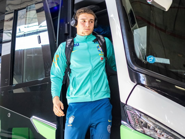 Goleiro do Corinthians é titular em goleada da Seleção Sub-17 contra os ...