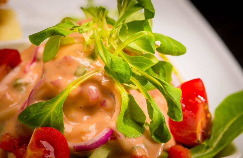 8 plant-based cooking hacks that cut down on cleanup