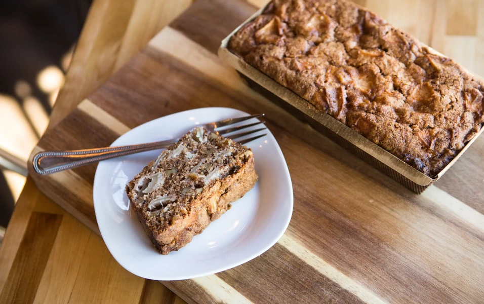 Baking Kentucky apple cake with Southern charm