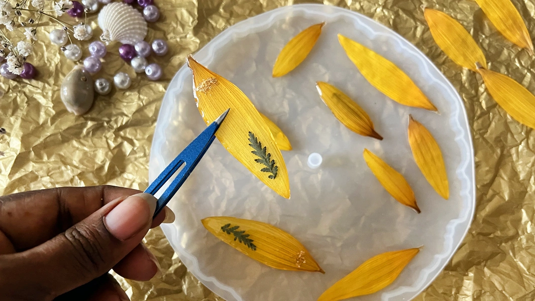 Mastering resin art from mix to masterpiece