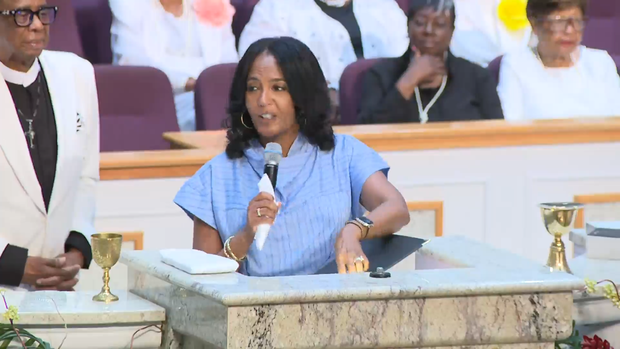 Democratic gubernatorial candidate Keisha Lance Bottoms courts Black ...