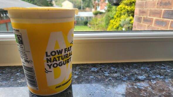 Households urged to paint yoghurt on windows