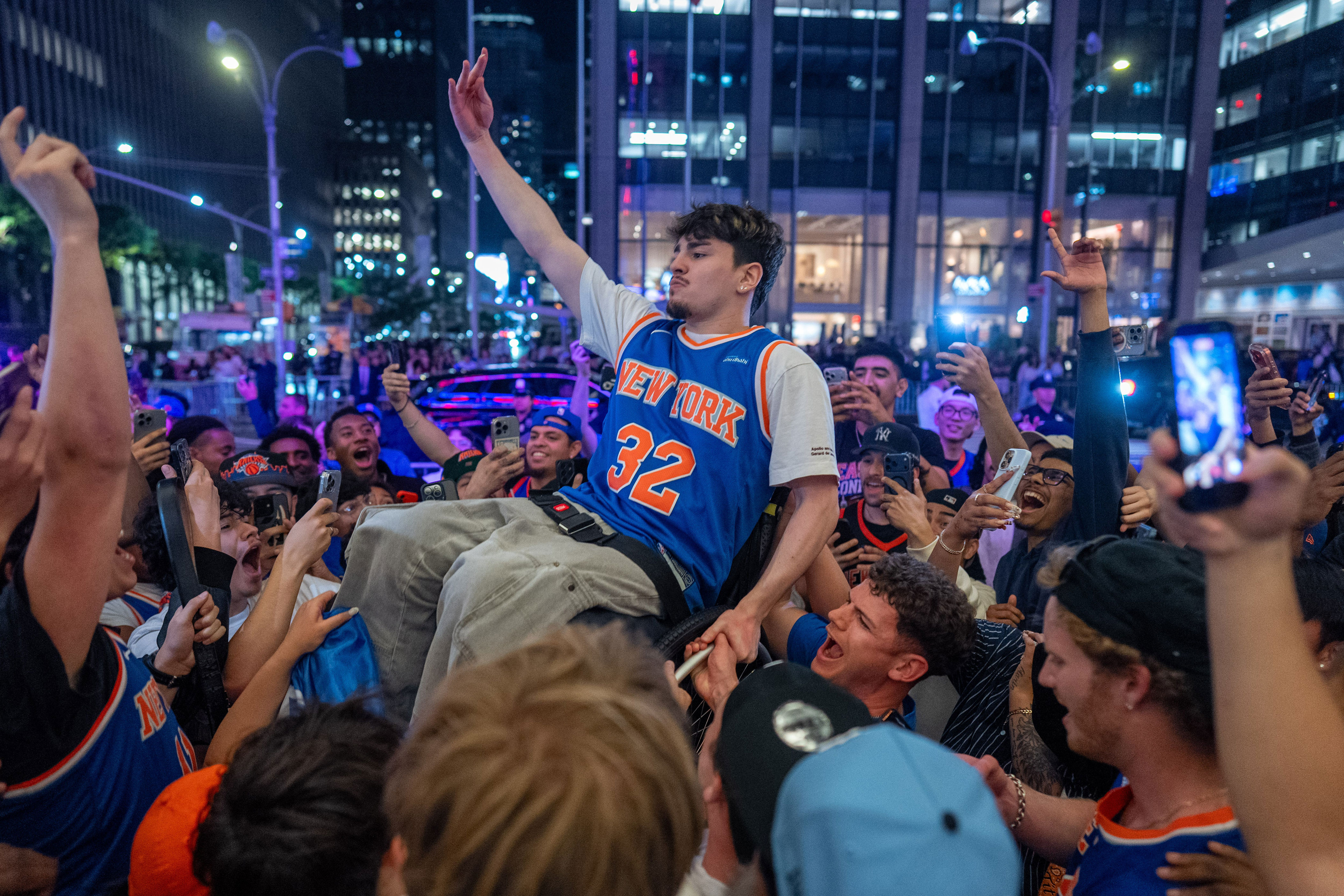 NBA fans go scorched earth on Trump attendance for Knicks-Spurs Game 3