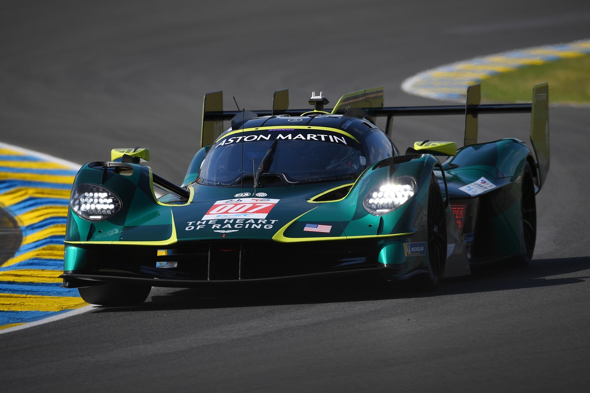Aston Martin lidera la jornada de test de las 24 horas de Le Mans