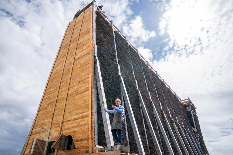 Couple reviving Ayrshire salt-making complete huge new tower of thorns
