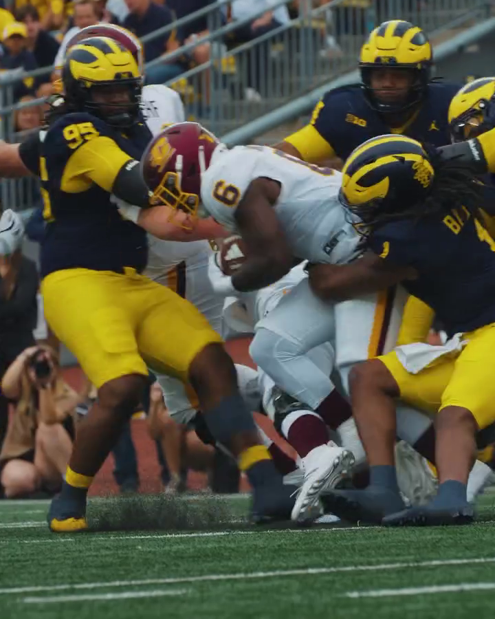 Jaishawn Barham setting the tone for Michigan football