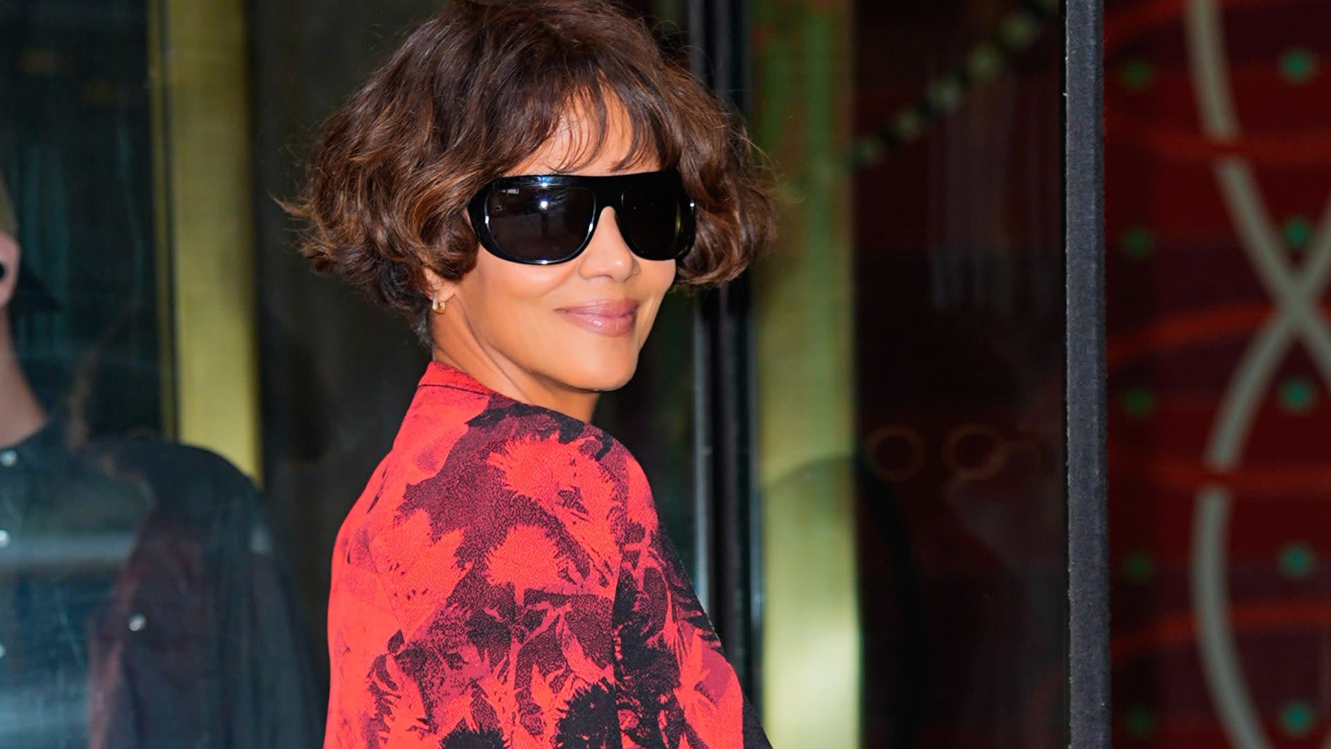 Halle Berry reunites with ex Gabriel Aubry for daughter Nahla's high ...