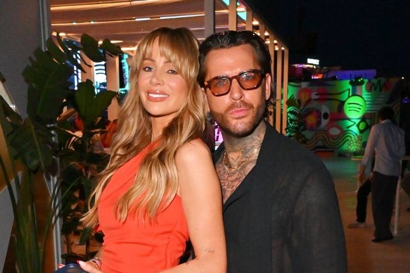 Olivia Attwood sets steamy Pete Wicks screensaver during romance ...