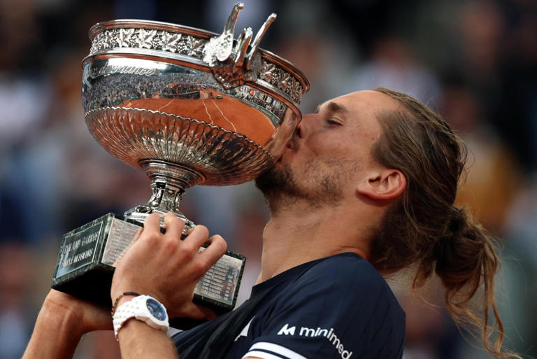 French Open 2026: Alexander Zverev outlasts Flavio Cobolli for first ...