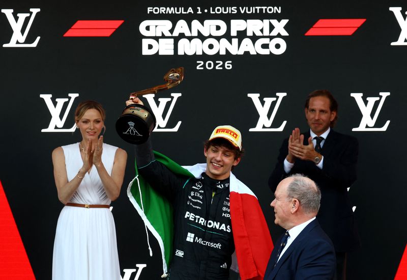Motor racing - Antonelli stays cool to win chaotic Monaco Grand Prix