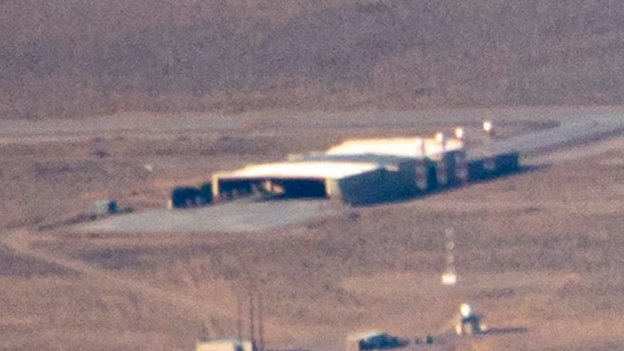 The mysterious triangle aircraft photographed at Area 51