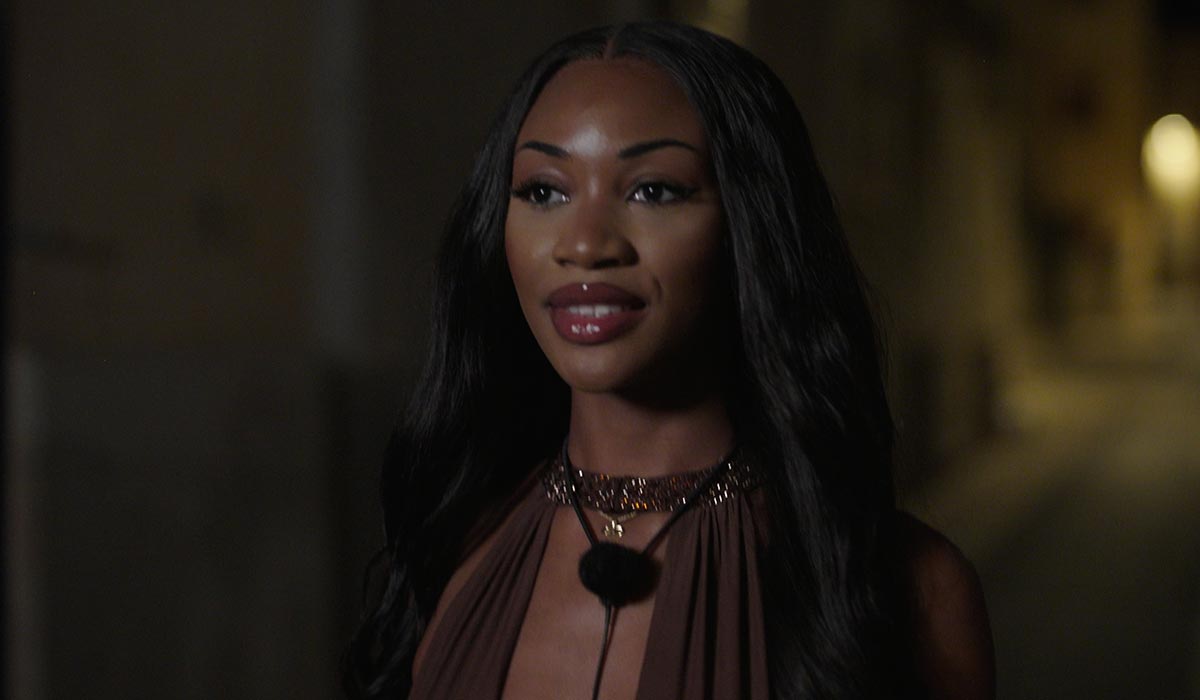Surprise! New Love Island bombshell is Irish... and ready to 'ruffle ...