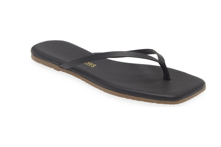 Jennifer Aniston and Hailey Bieber’s rich-girl flip-flops are summer ...