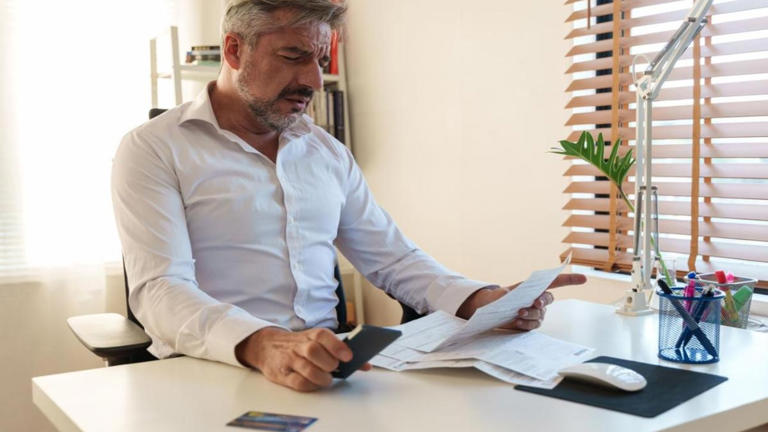 Social Security retirees could face a $460 monthly benefit cut: What it ...