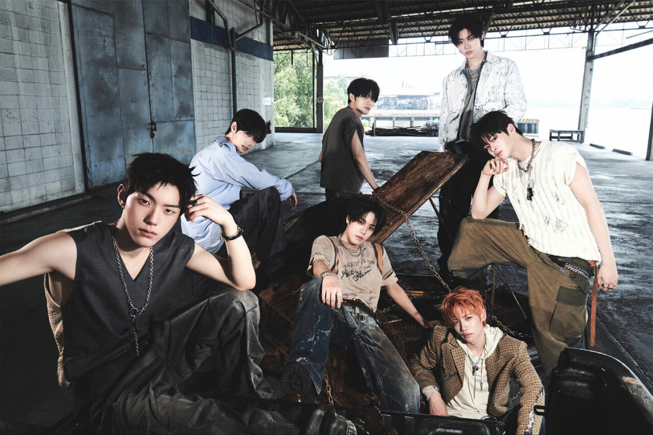 Rookie boy band Close Your Eyes performs in Canada for first time