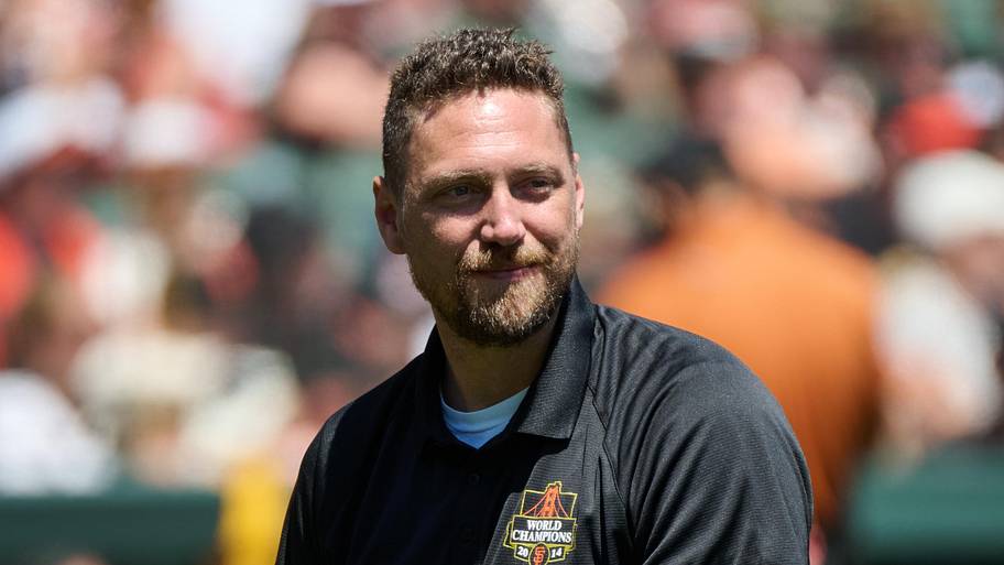 Some SF Giants fans are beginning to turn on Hunter Pence the broadcaster