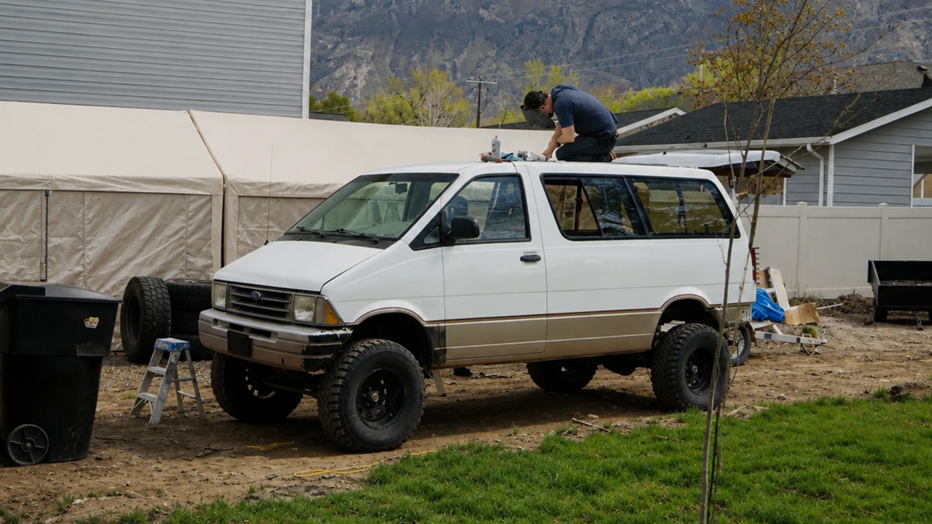 How this zombie survival vehicle was built for film