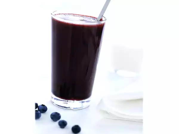 Smoothie aux myrtilles