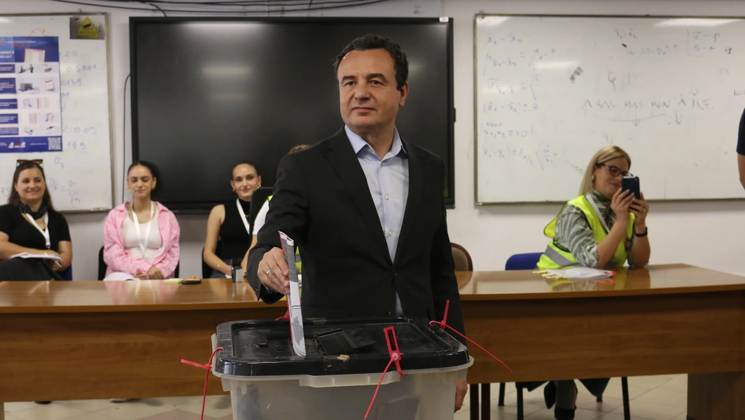 Vetëvendosje leads Kosovo election but majority uncertain
