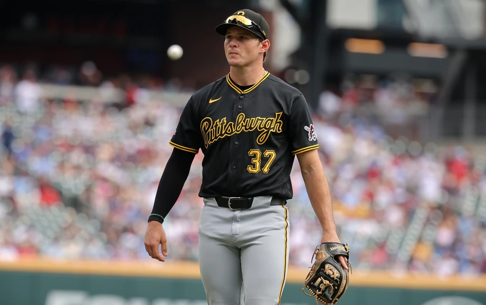 Pirates fans back salary cap only with spending floor