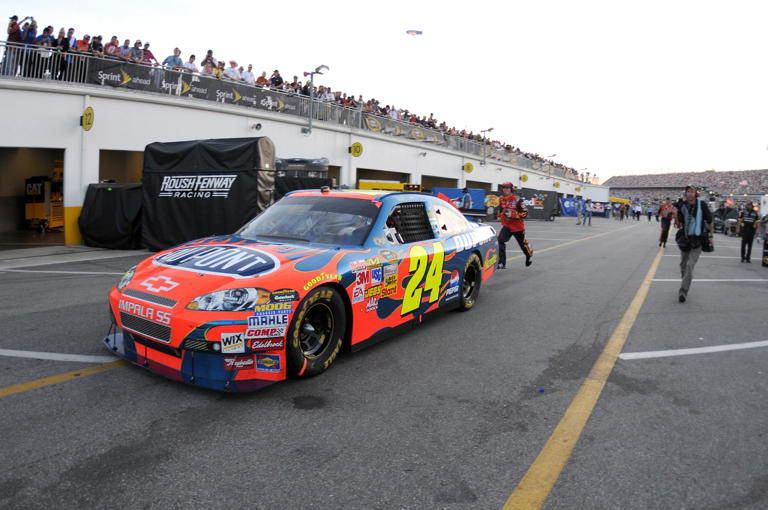 Denny Hamlin ties Kyle Busch with 63rd Cup Series victory