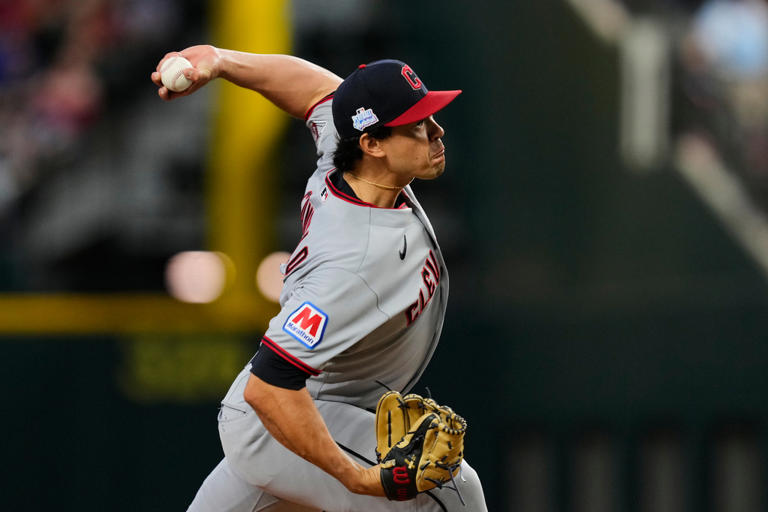 Jacob deGrom pitches 6 strong innings, Rangers hit 4 homers in 10-0 win ...