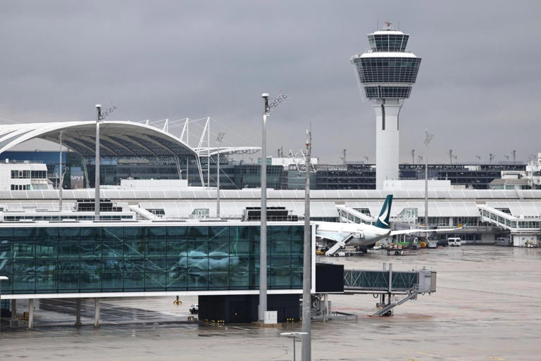 Smell of smoke forces evacuation of Munich Airport control tower