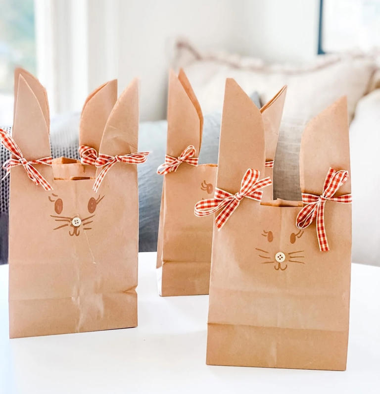 35+ paper bag crafts that are surprisingly stylish