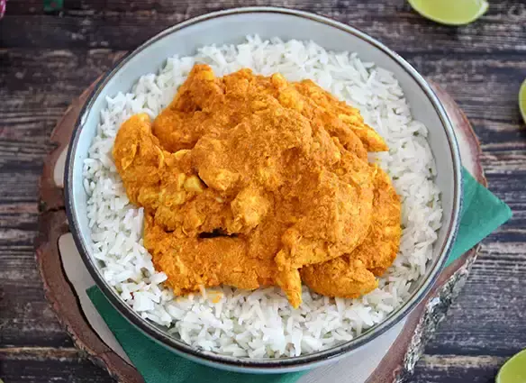 Frango indiano (frango tandoori feito com iogurte)