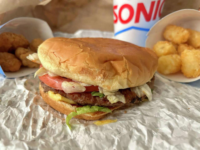 We tried Sonic Drive-In's new $7 Big Deal Meal so you don't have to
