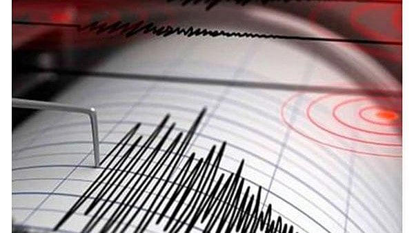 7.8 magnitude earthquake shakes part of southern Philippines; tsunami ...