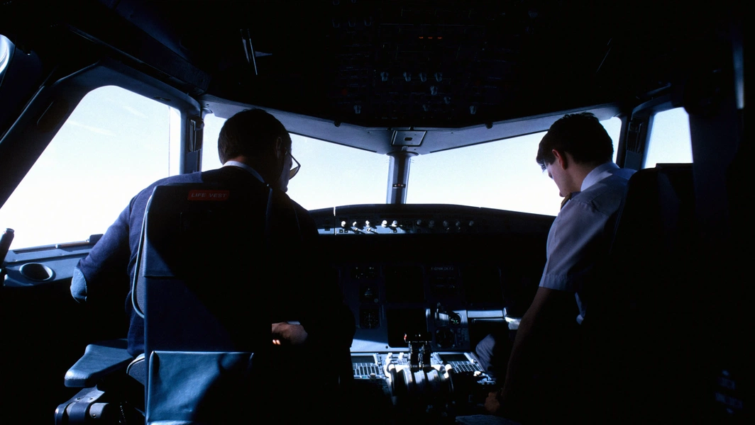 Inside the hidden work and rest routines on long-haul flights
