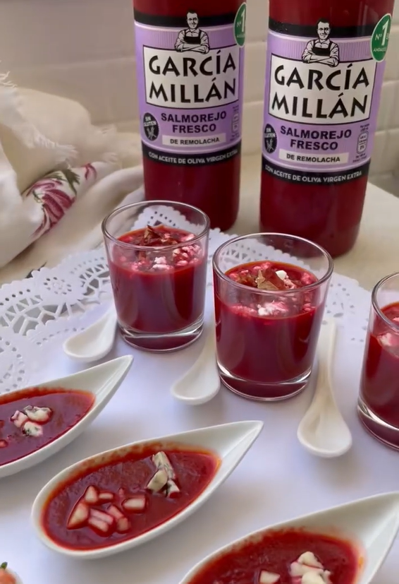 Salmorejo de remolacha: receta fresca y cremosa