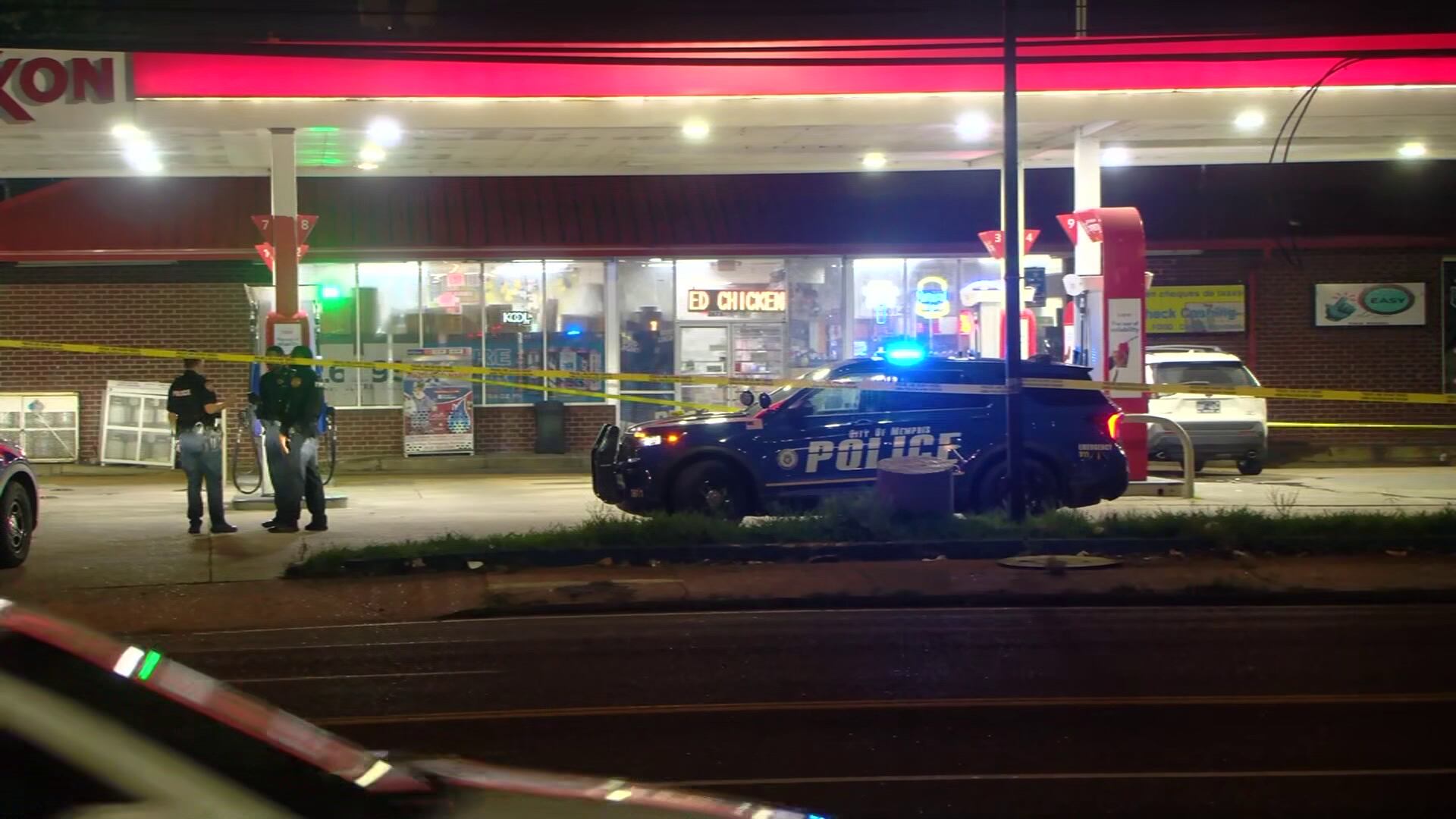 Man critical after Oakhaven shooting, two suspects flee