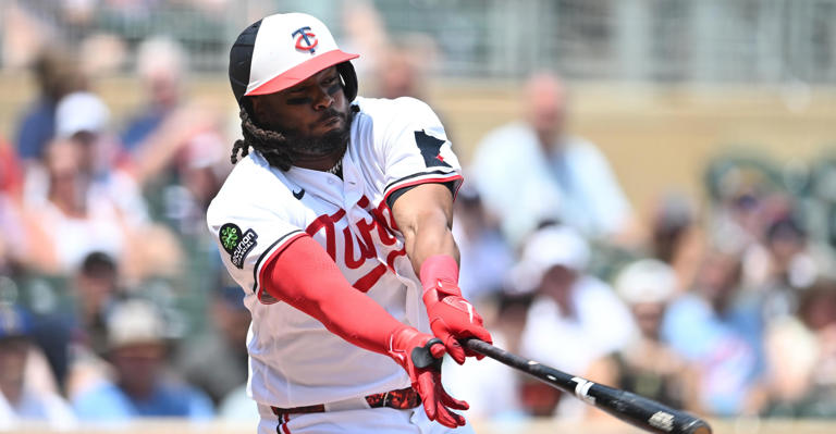 Royals 6, Twins 5: Diamond kings trump bullpen jokers