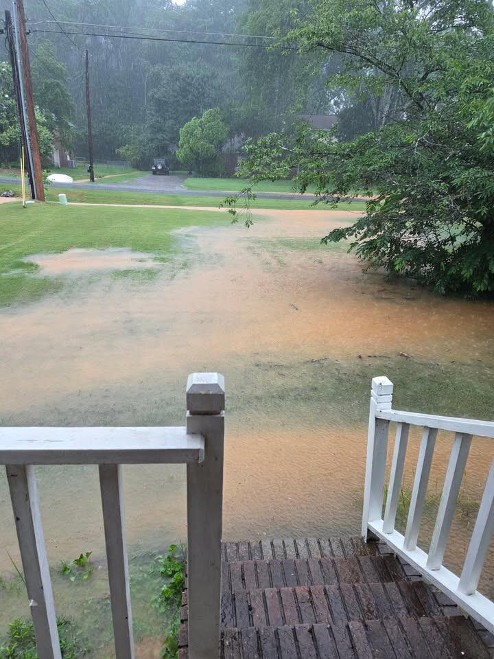 Flash flooding closes roads across Tennessee Valley