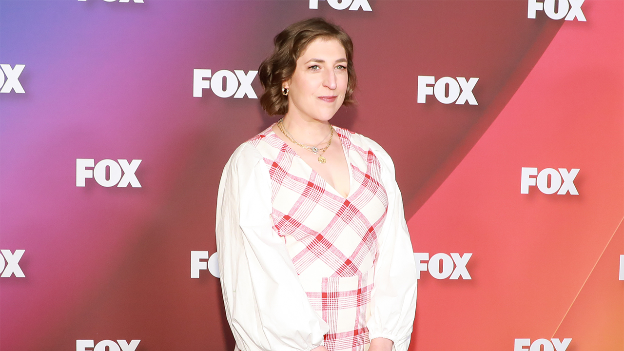 Mayim Bialik details 'nightmare' after one injection of GLP-1 drug led ...