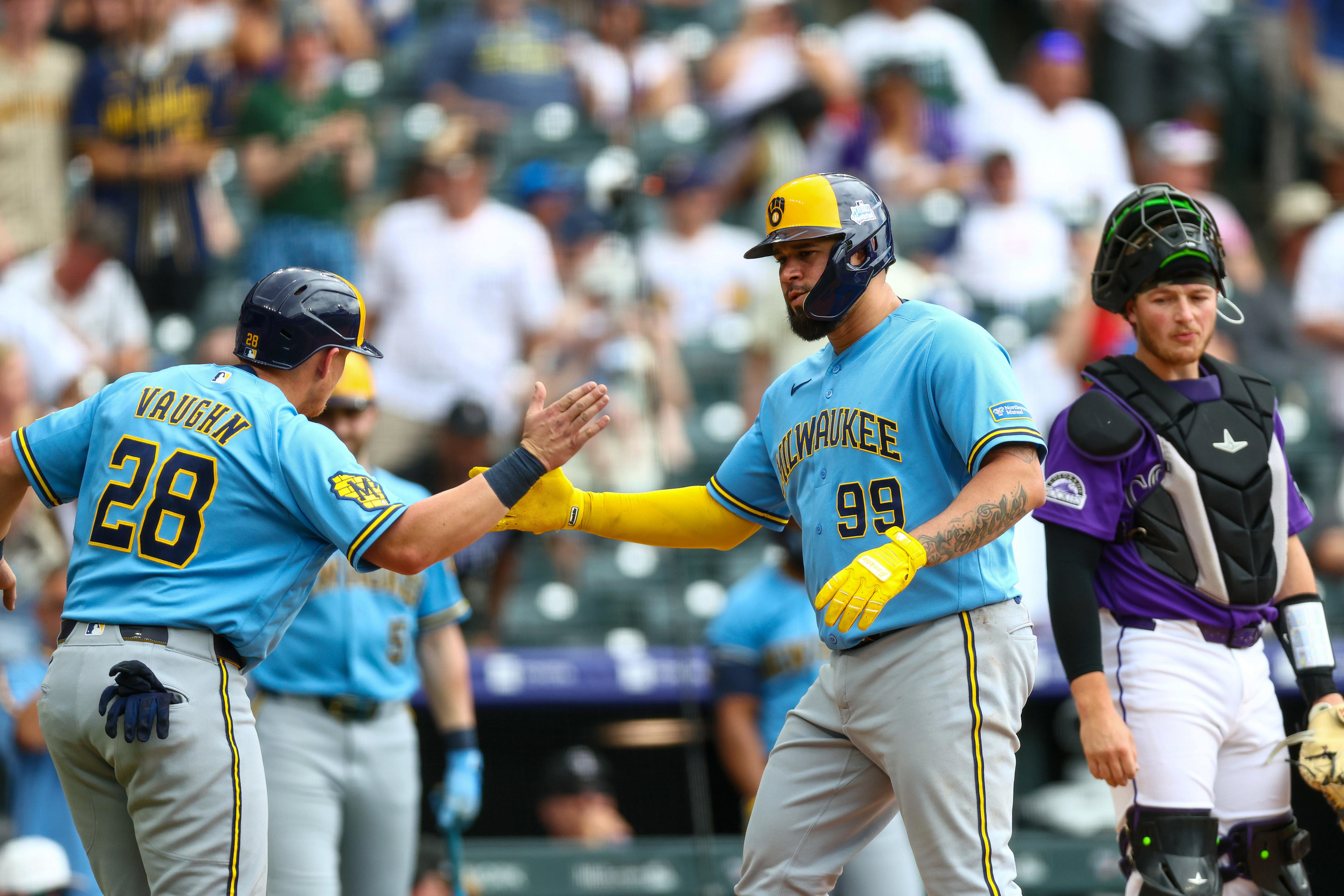 Brewers slug 10 extra-base hits in 12-4 win to sweep Rockies in Denver