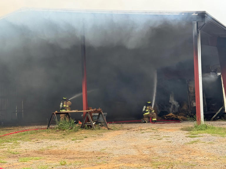 Fire damages hay barn in Jasper County