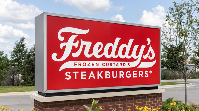 8 burger chains that get unfairly overshadowed by big names