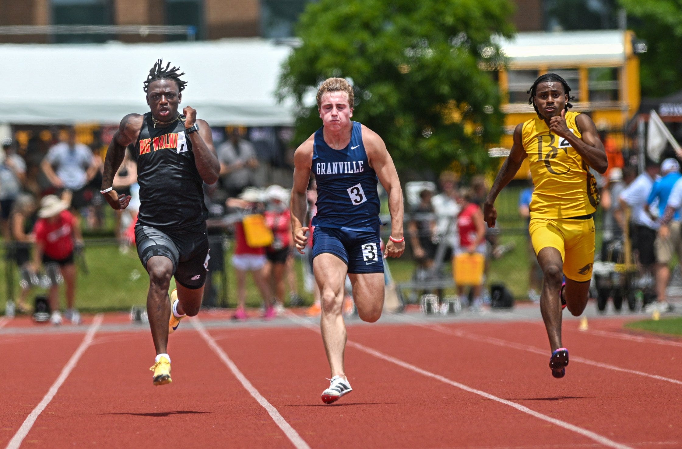 Jamier Brown leads Big Walnut boys track to share of OHSAA state title