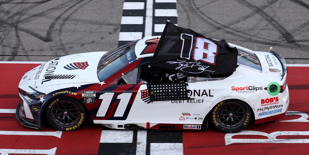 Denny Hamlin goes last to first again; tying Kyle Busch on all-time ...