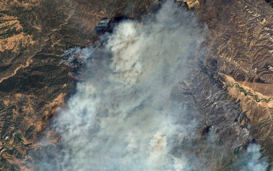 Wildfire smoke drives US ozone pollution rebound, study finds