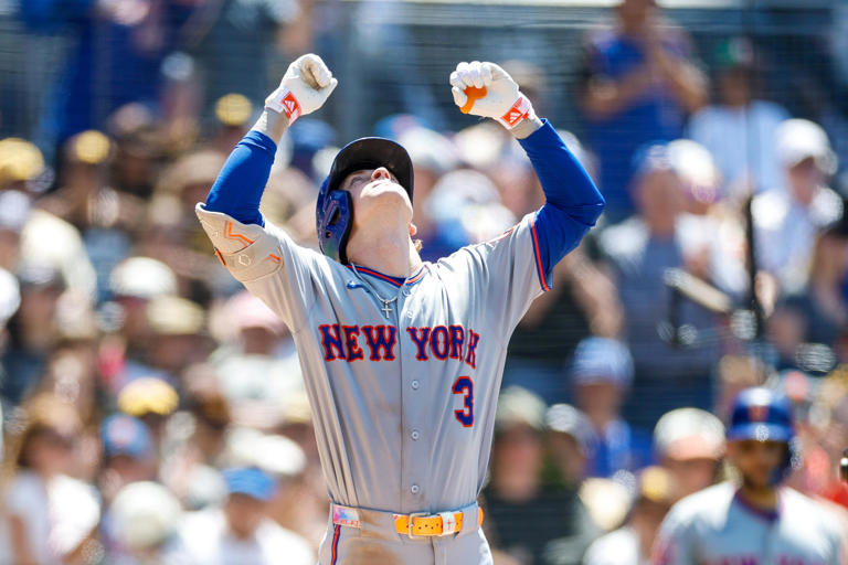 Five-hit game by Carson Benge lifts Mets to rubber game victory over Padres