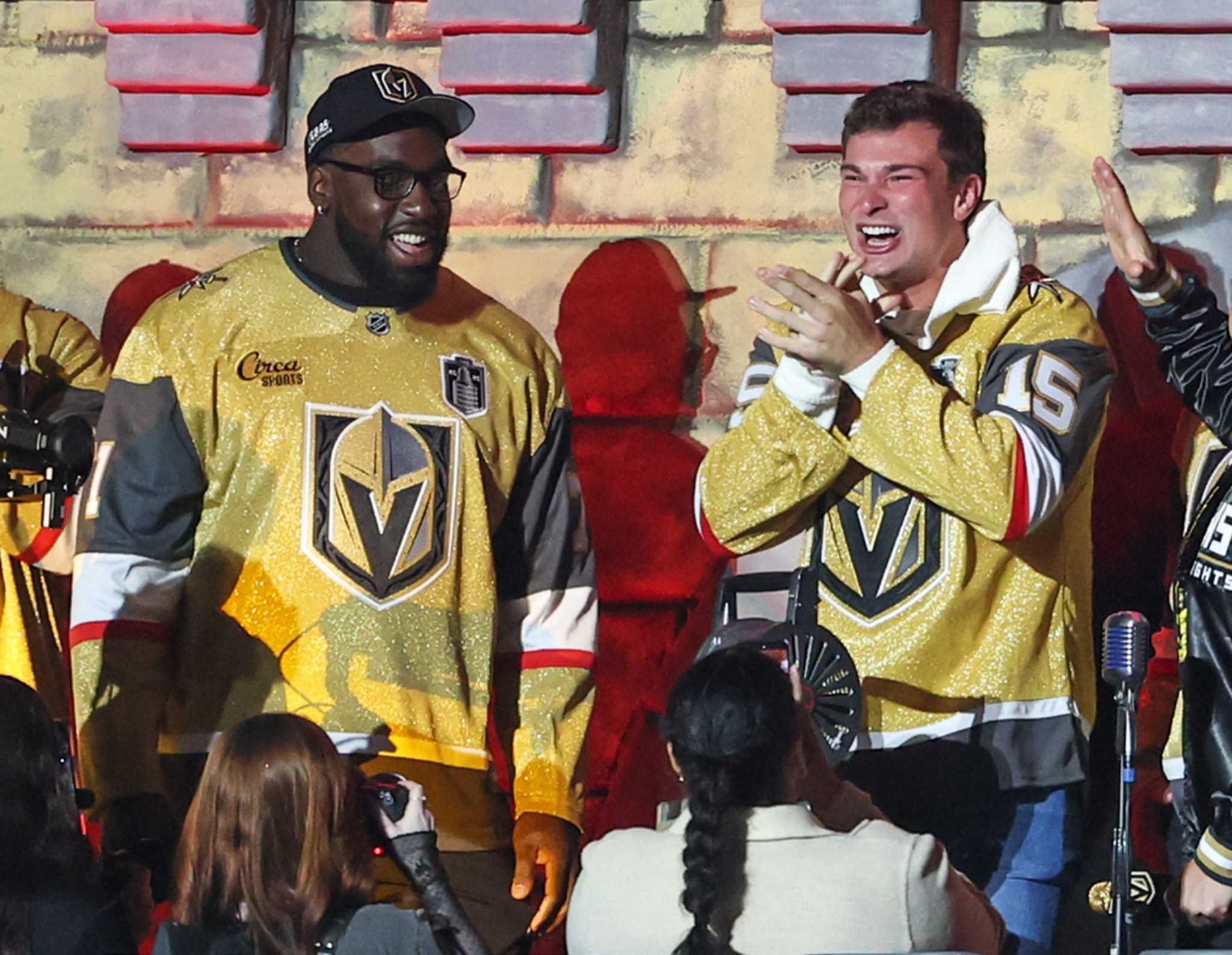 Fernando Mendoza goes viral for what he did at Vegas Golden Knights game