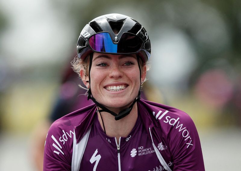 Cycling-Vollering says daring to lose helped her win women's Giro