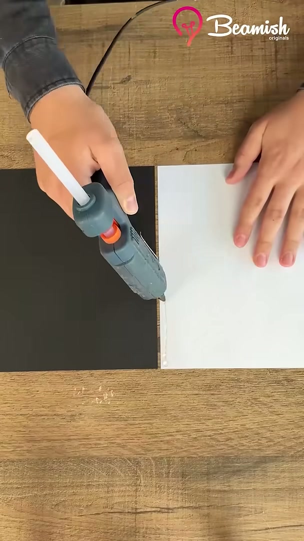 Gift paper bag wrapping hack #creative #papercraft #giftwrapping
