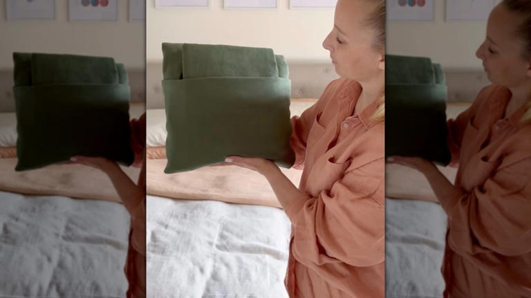 Ditch Linen Closet Clutter: The Folding Hack That Make Storing Sheets A ...