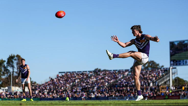 Are Freo the team to beat this season? Behind the Bunbury belting where ...